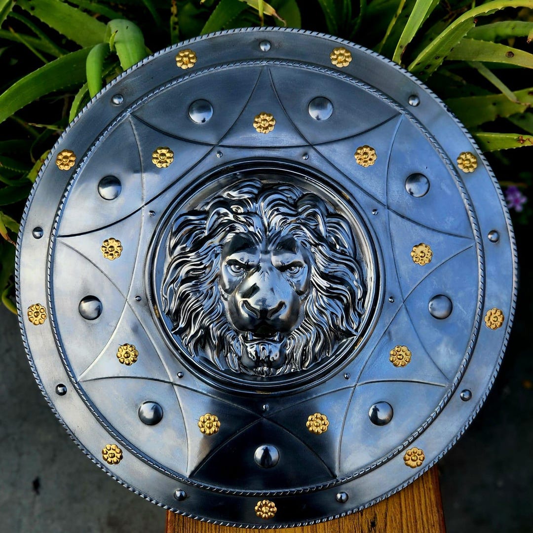 Lion Face Round Shield - Battle-worn Warrior Costume - Knight's Costume ...