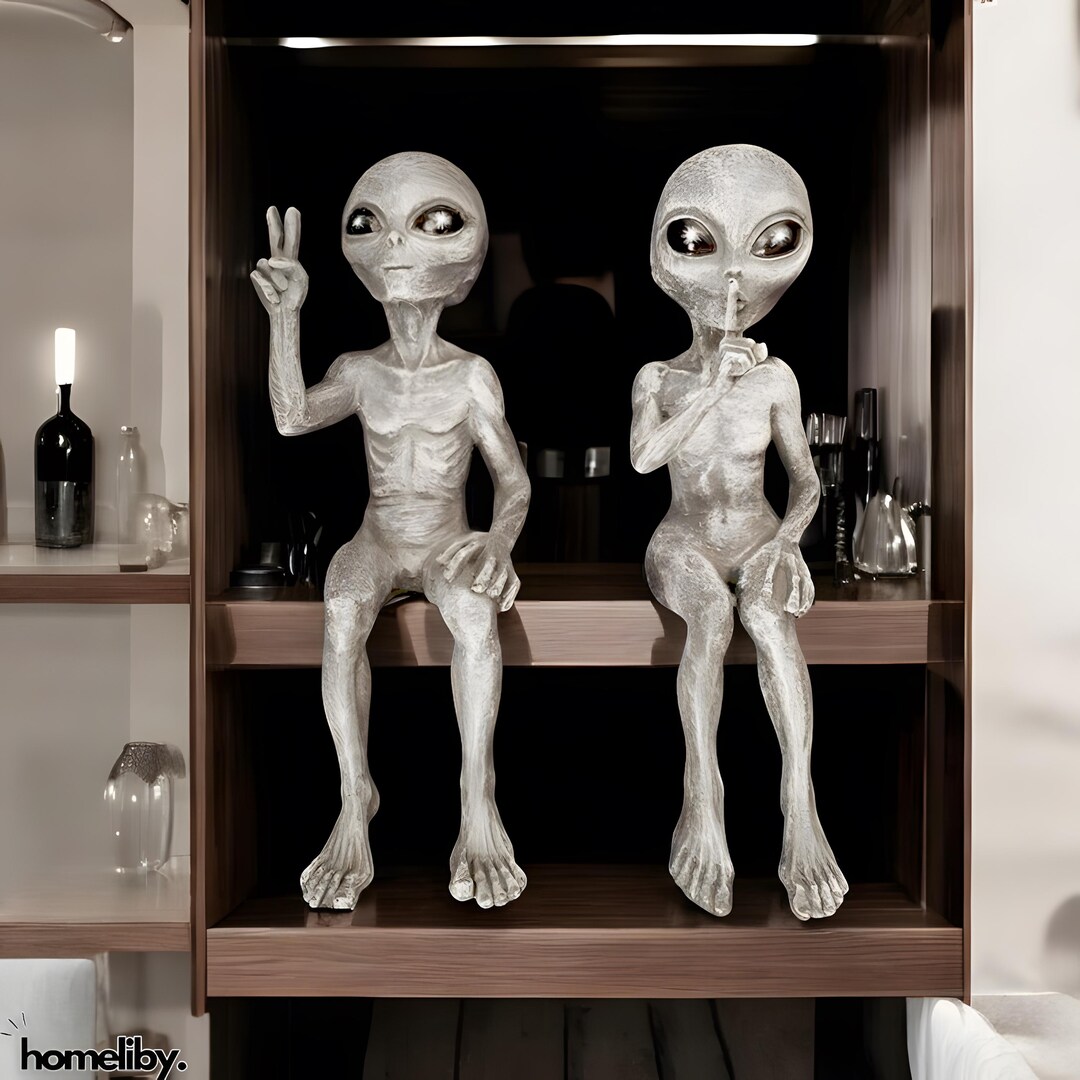 Alien Resin Statue, Alien Chilling Figurine for Home Garden Decor ...