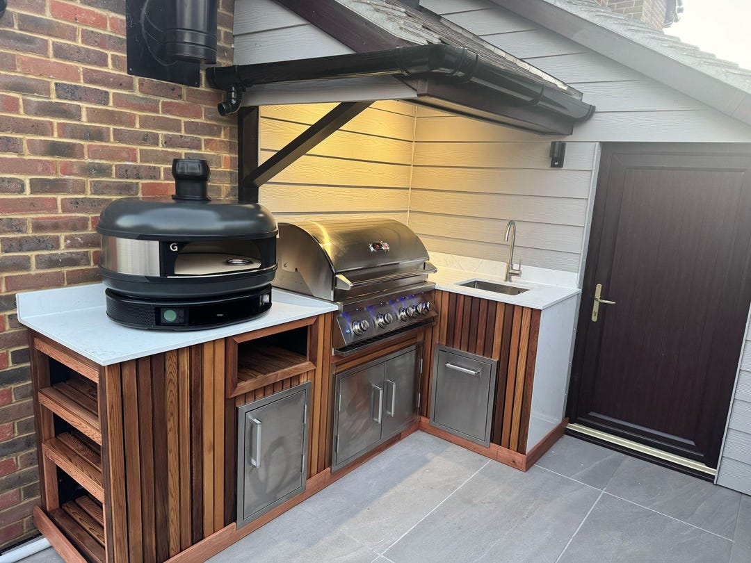 L-shape Outdoor Kitchen: Cedar Cladding, Quartz Worktop - Etsy UK