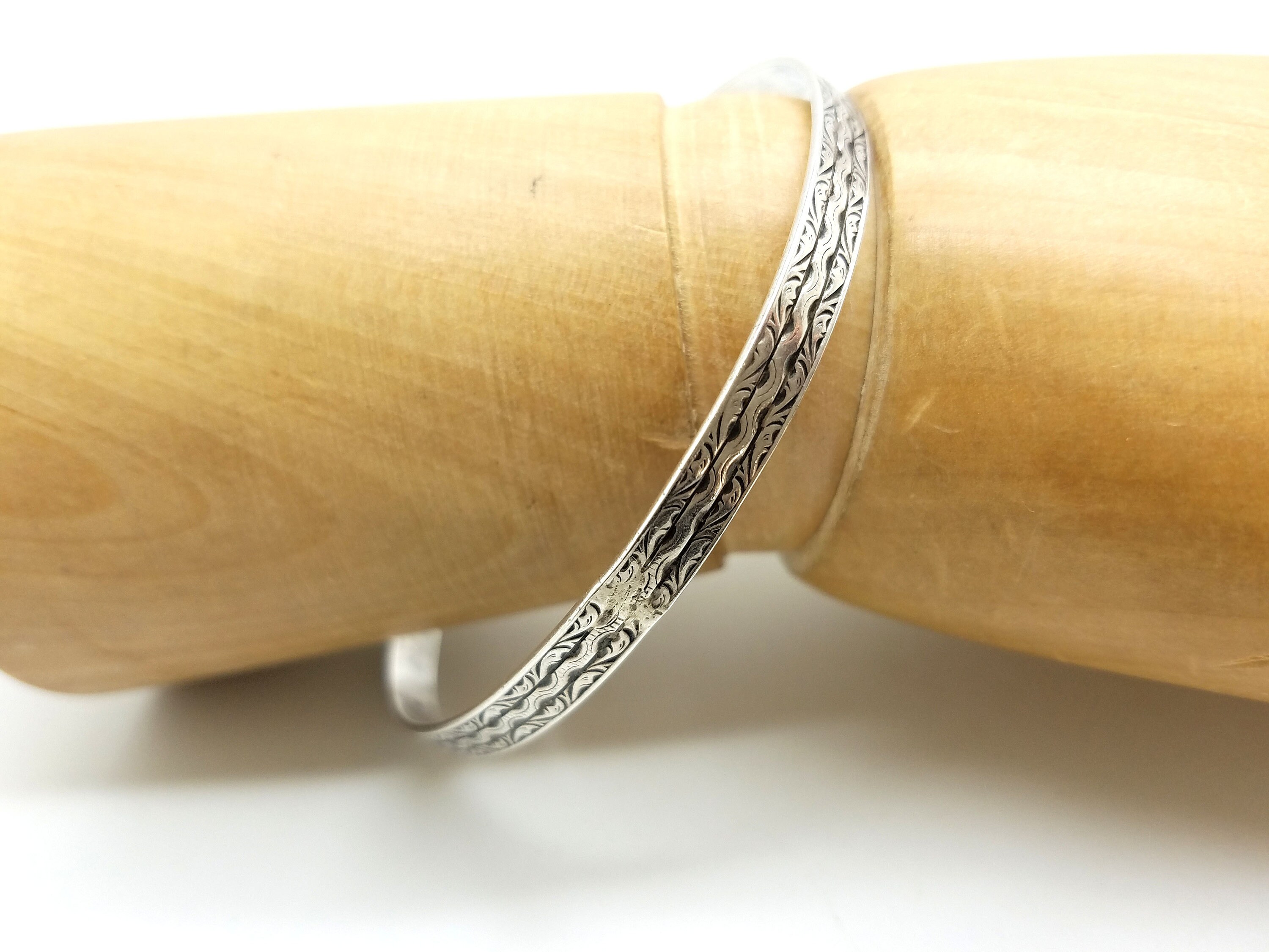 Vintage Retro Old Sterling Silver Bangle Bracelet - Delicate Scroll ...
