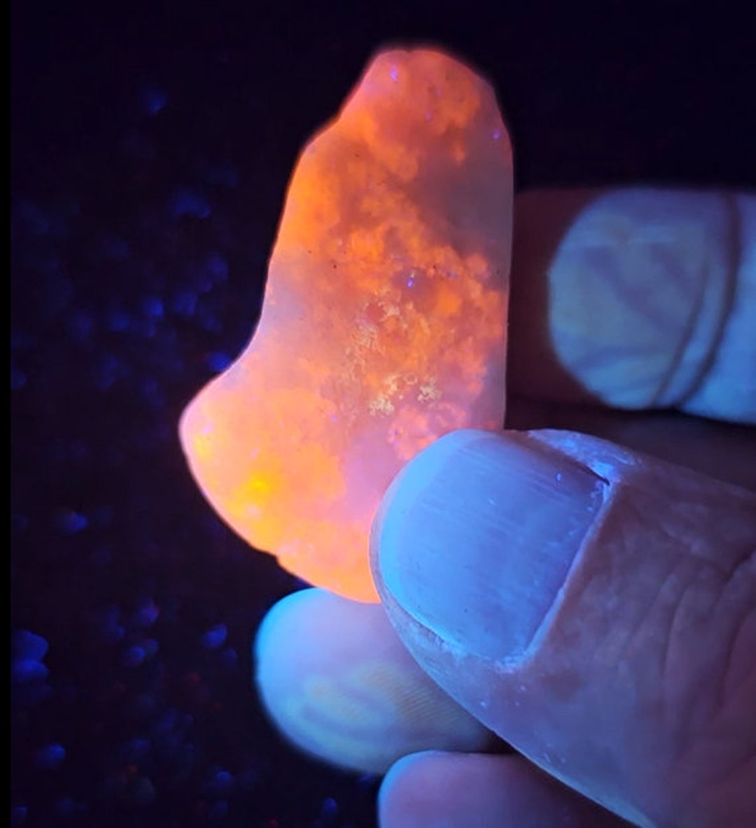 Hackmanite Uv-reactive Tenebrescent Polished 10g Mineral Specimen VERY ...