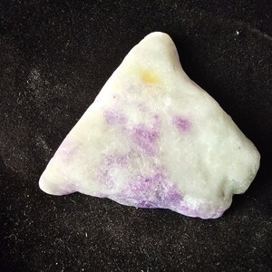 Hackmanite Uv-reactive Tenebrescent Polished 26.7g Mineral Specimen ...
