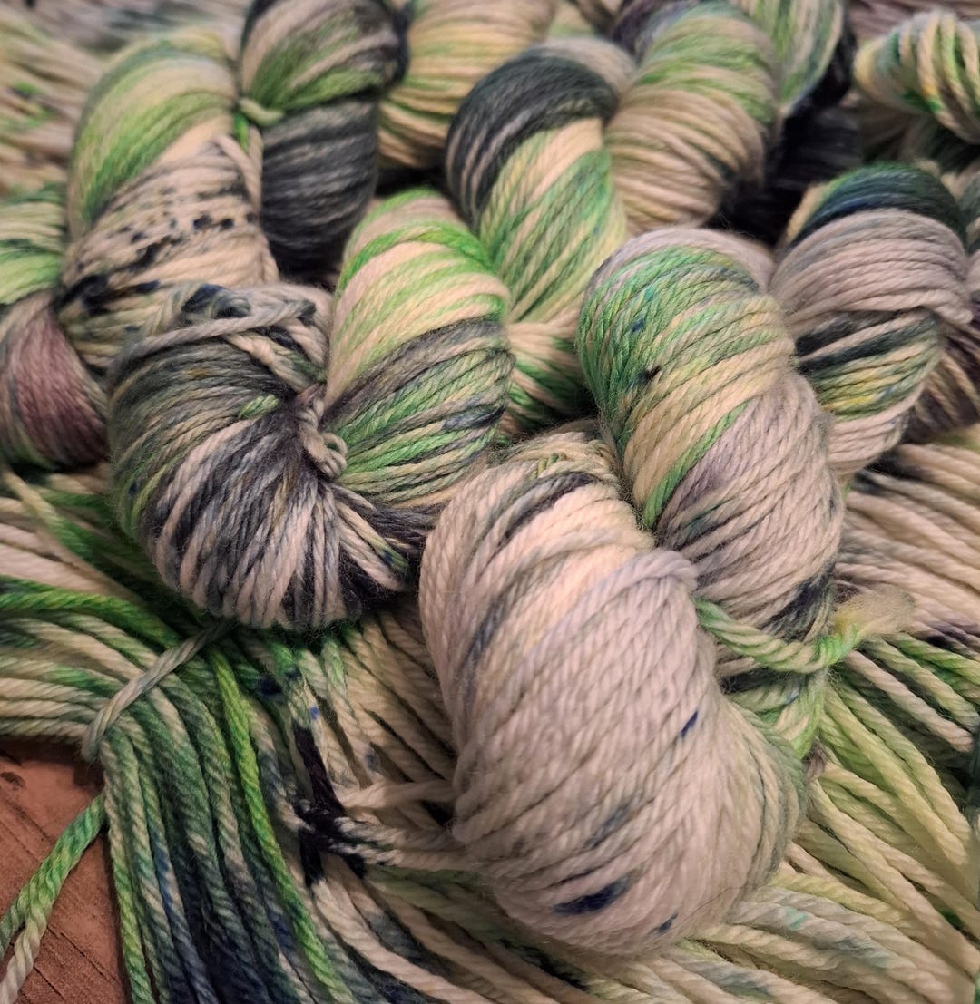 Creeper DK Yarn Inspired by Minecraft - Etsy