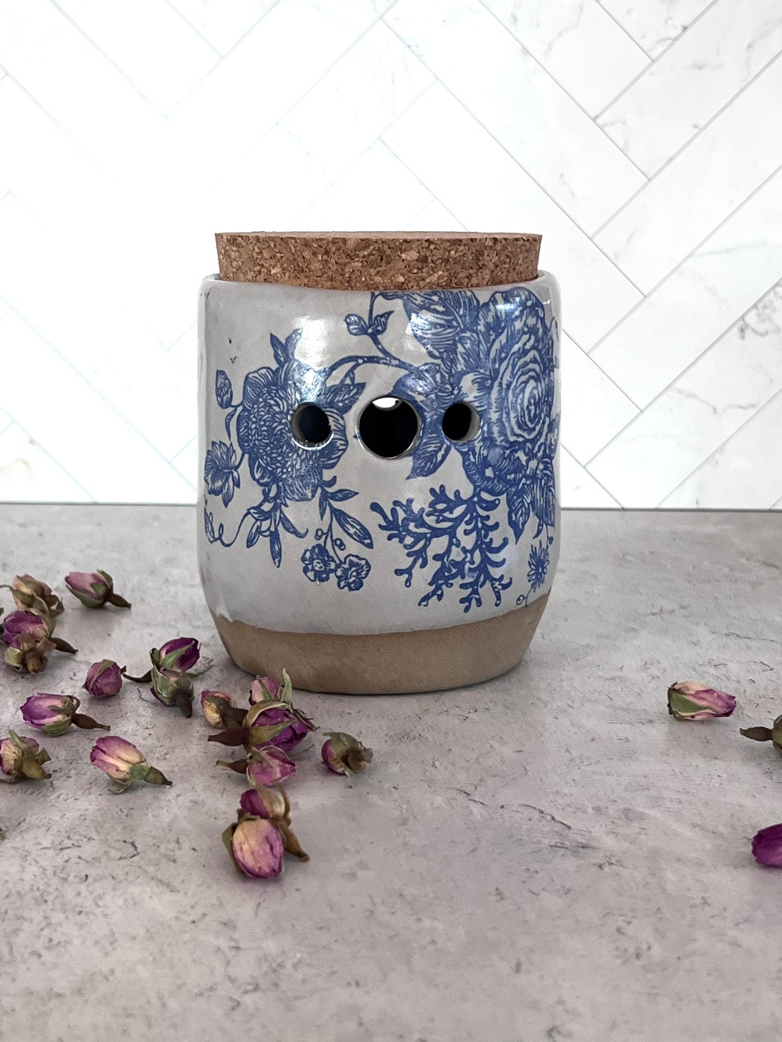 Ceramic Garlic Keeper, Kitchen Decor, Handmade Garlic Jar - Etsy
