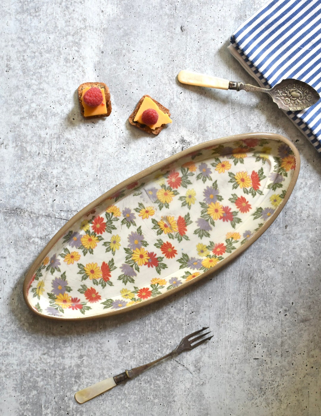 Daisy Bloom Oval Serving Dish, Spring Table Decor, Ceramic Platter ...