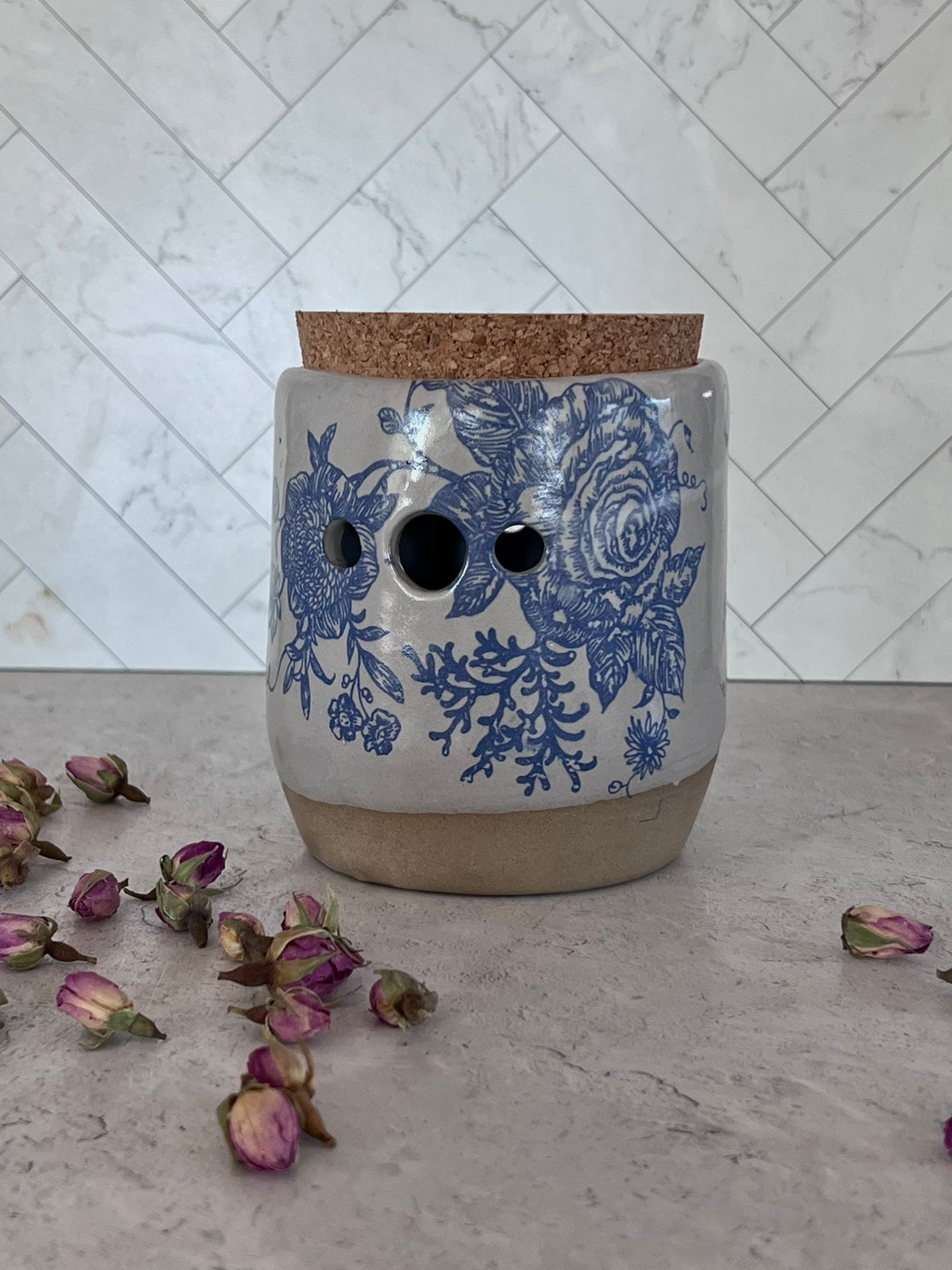 Ceramic Garlic Keeper, Kitchen Decor, Handmade Garlic Jar - Etsy