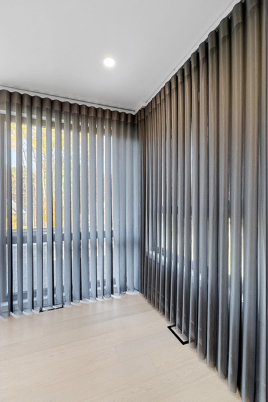 Manual Smart Sheer Vertical Curtains Versatility of Blinds Custom Sheer ...