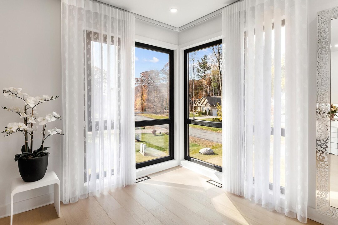 Manual 50% Blackout Elegant Sheer Vertical Curtains Versatility of ...