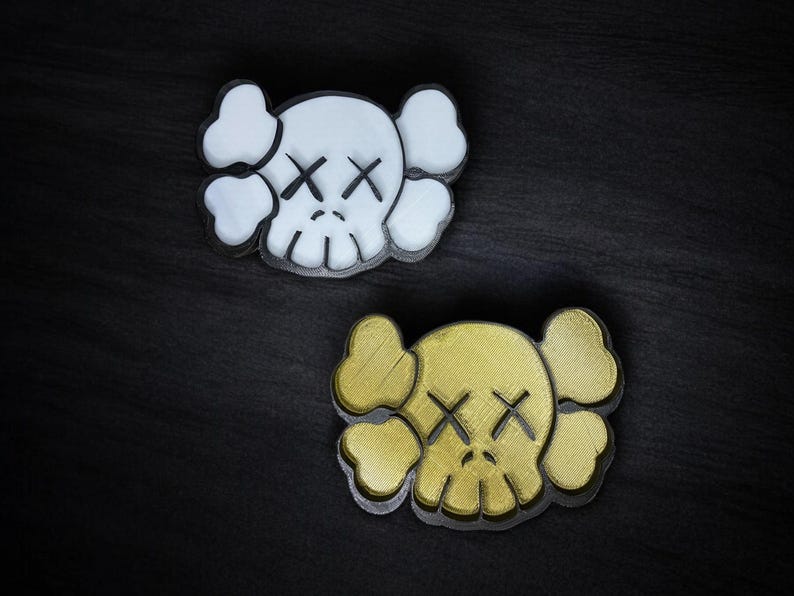 KAWS Face Tray, 3D Printed Rolling Tray, KAWS Decor, Resin Art Tray ...