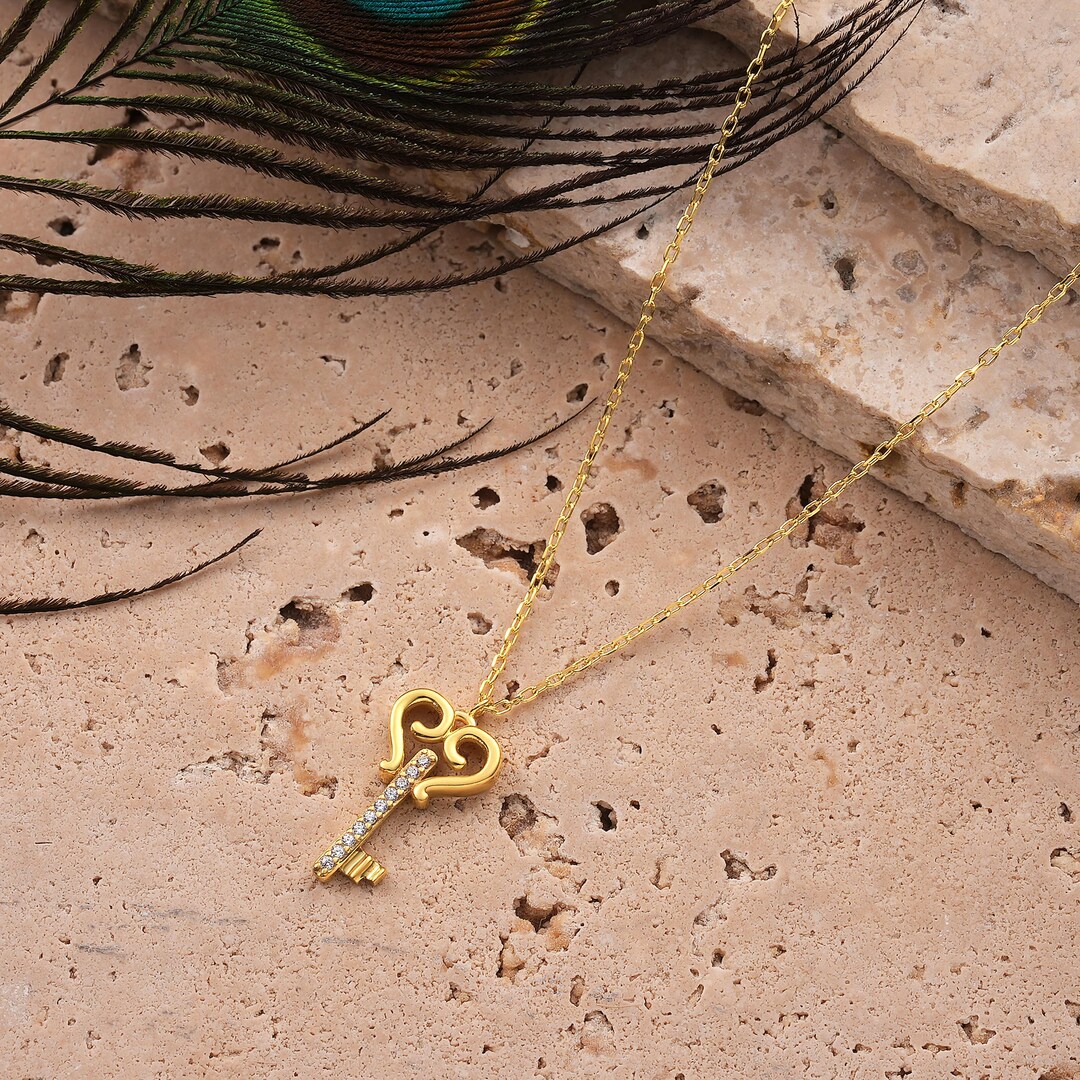 Charming Key and Heart Necklace – A Symbol of Love, Romantic Gold Key ...