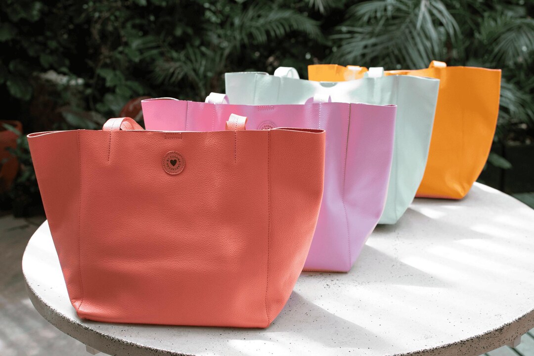 Salmon Leather Tote Bag, Lightweight Handbag for Women, Salmon Laptop ...