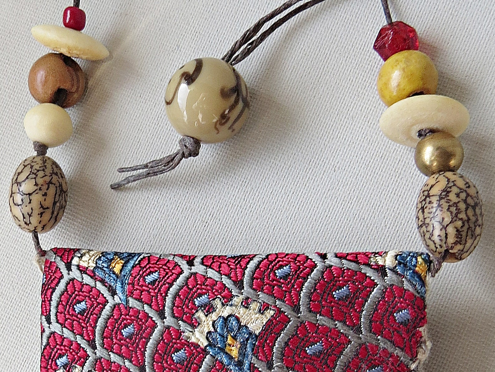 Small Artisanmade POSSIBLES Bag Talisman Pouch Using Silk, Linen, Bone ...