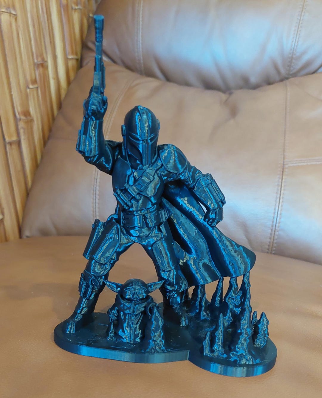 Mandalorian and Grogu Desk Display - Etsy