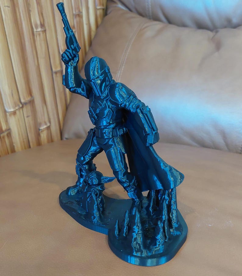 Mandalorian and Grogu Desk Display - Etsy