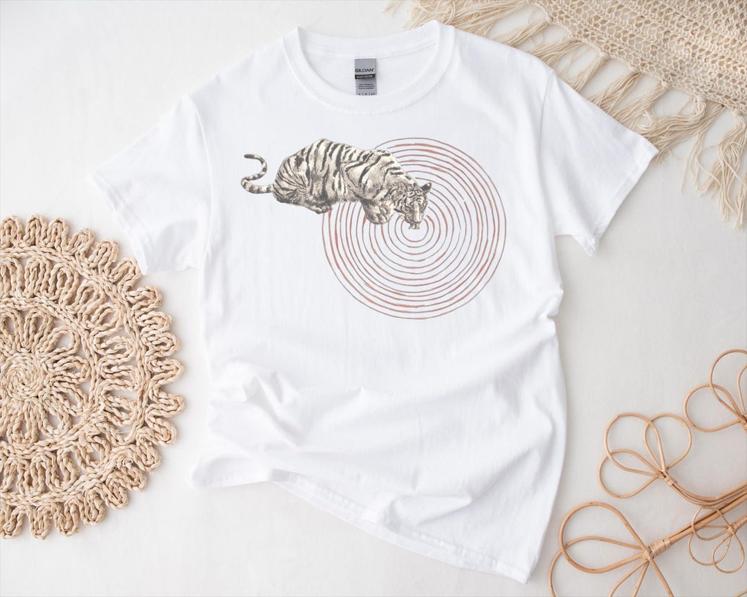 Vintage Style Tiger Graphic T-shirt, Hypnosis Spiral, Unisex - Etsy