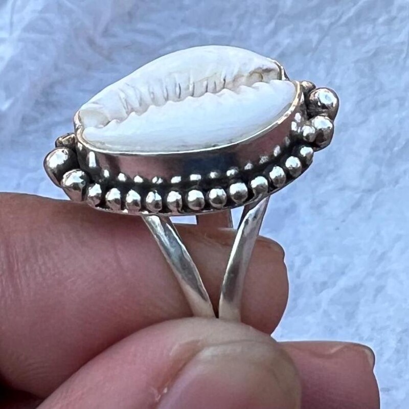 Cowrie Shell Ring - Etsy