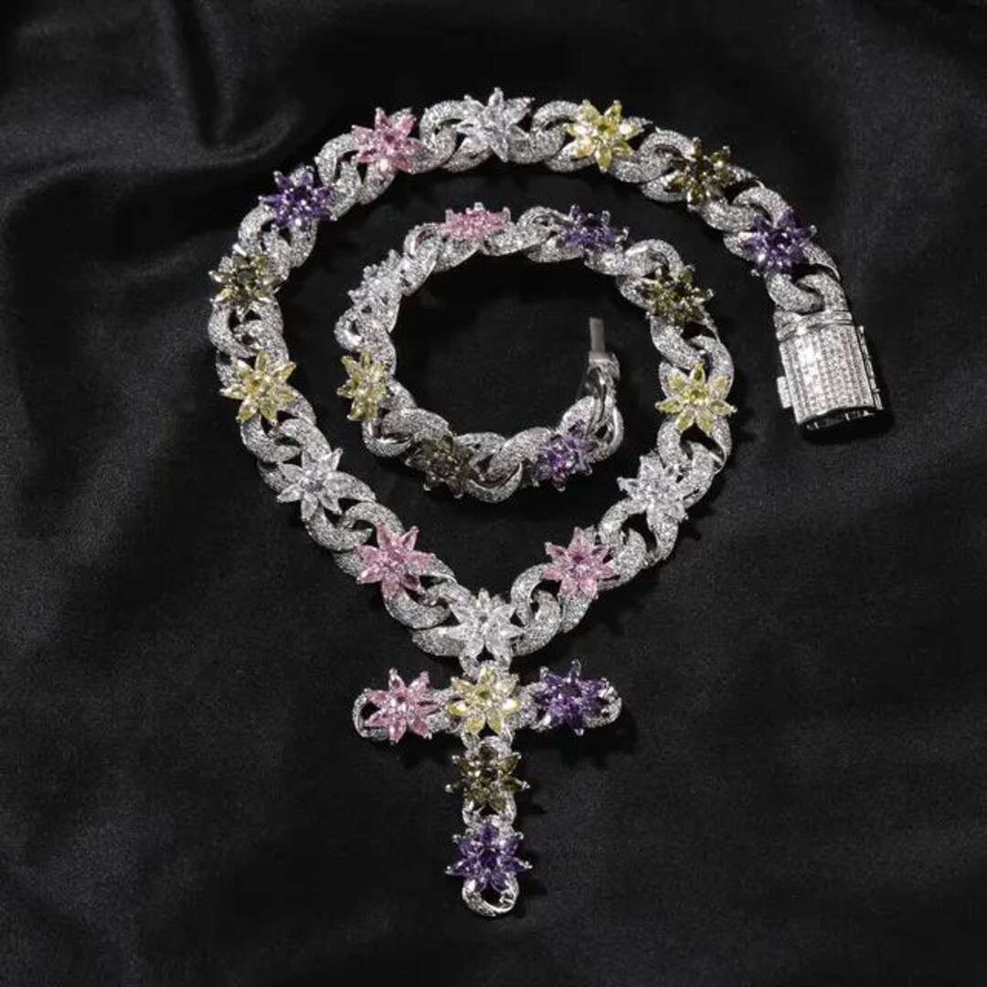 15mm Infinity Link Cross Necklace With Flower Charms Custom Icy Chain ...