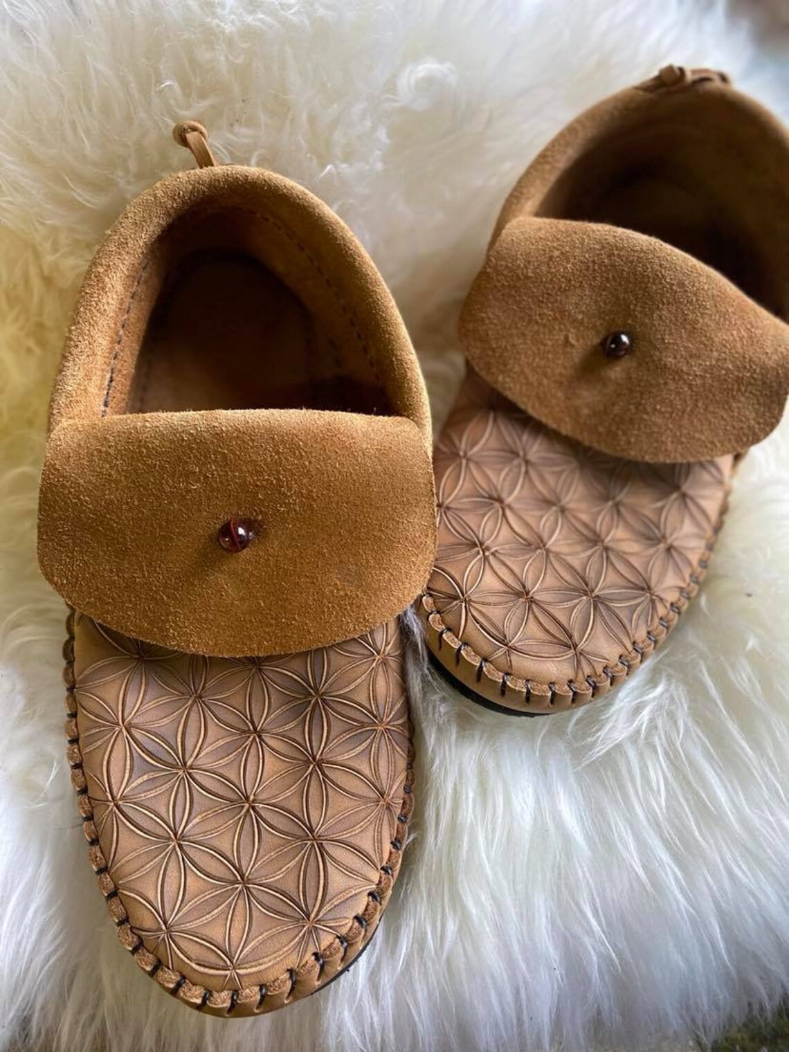 Clean Cut Inca Moccasin FLOWER of LIFE Hand Etched Art | Etsy