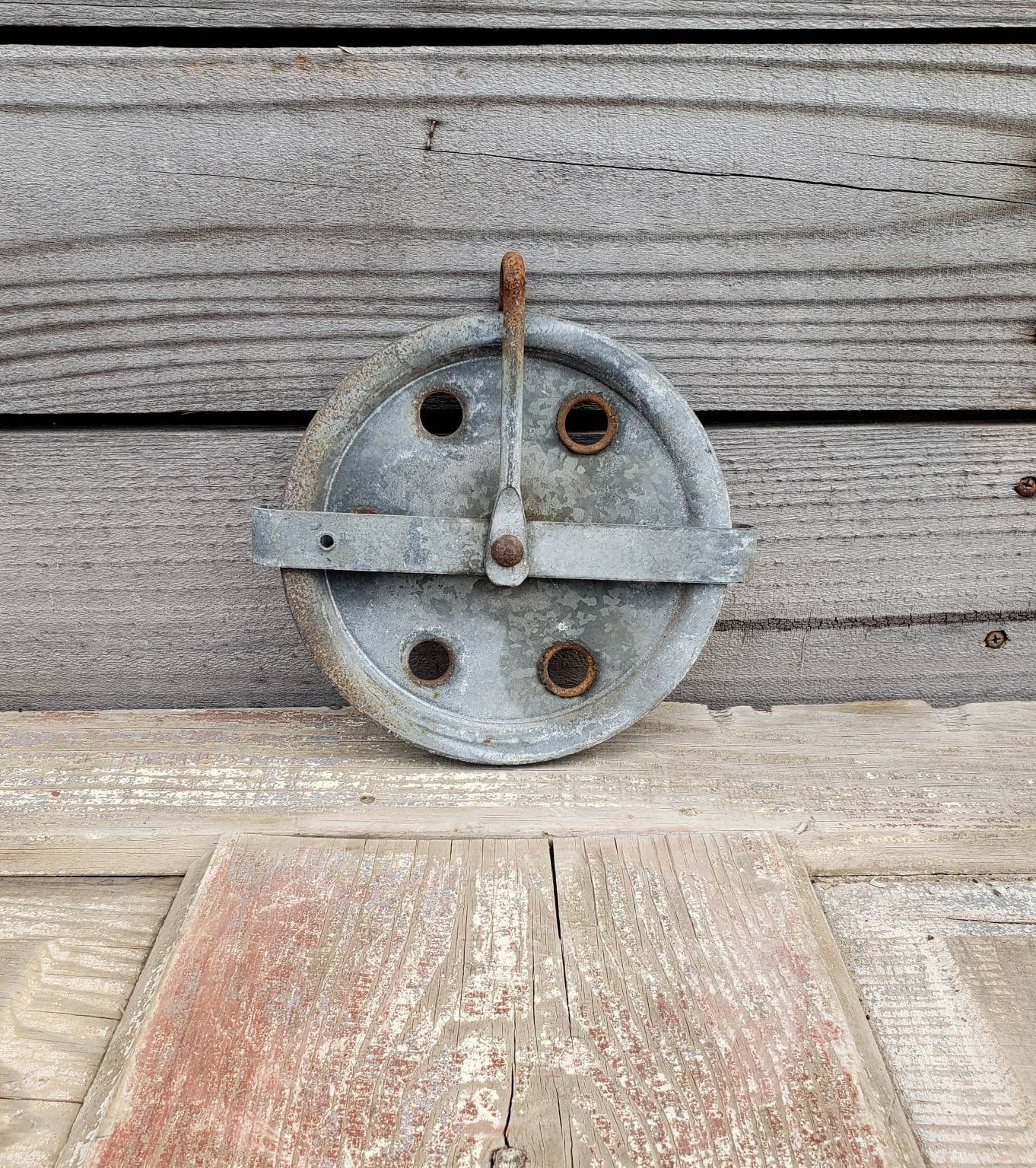Rusty Metal Pulley Barn Farmhouse Vintage Rope Pulley - Etsy