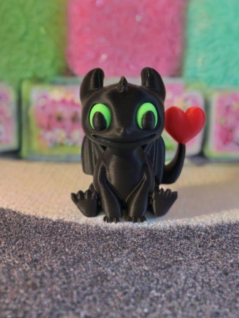 Night Fury Figurine | Toothless How to Train Your Dragon Collectible ...