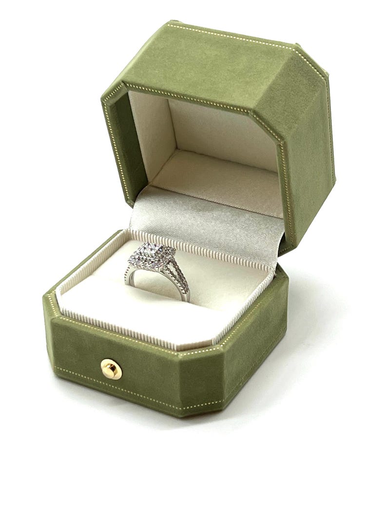 Vintage Velvet Ring Box: Light Green Octagonal Jewelry Storage - Etsy