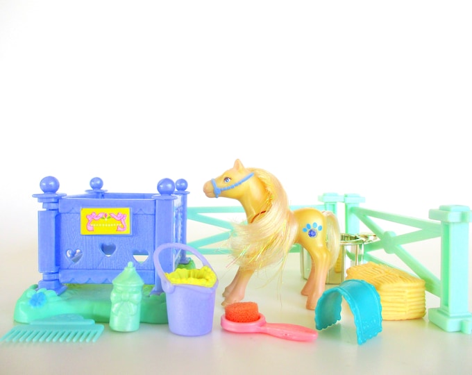 Vintage Littlest Pet Shop Pony Lil' Wash 'n Pretty Filly Variation ...
