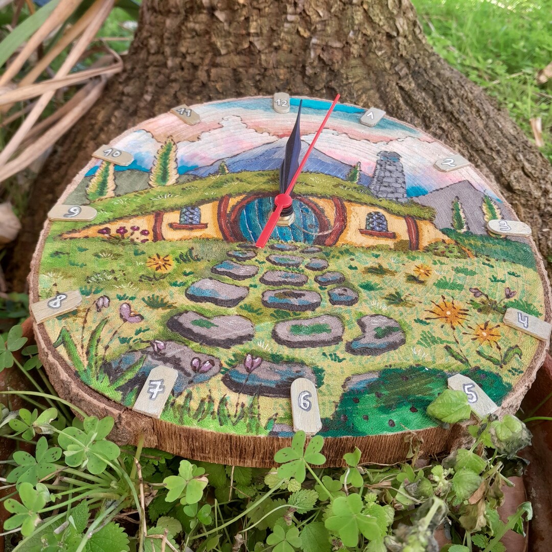 Wooden Hobbit Clock - Etsy