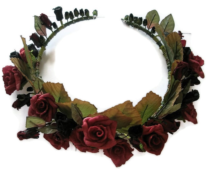 Wedding Tiara Red Roses Black Leaves Winter Bride Gothic Green Flora ...