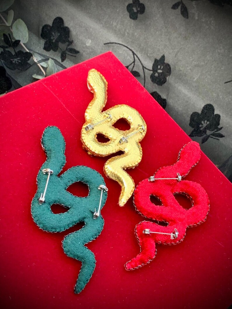 Handmade Beaded Snake Brooch: Gothic Serpent Pin, Year of the Snake - Etsy