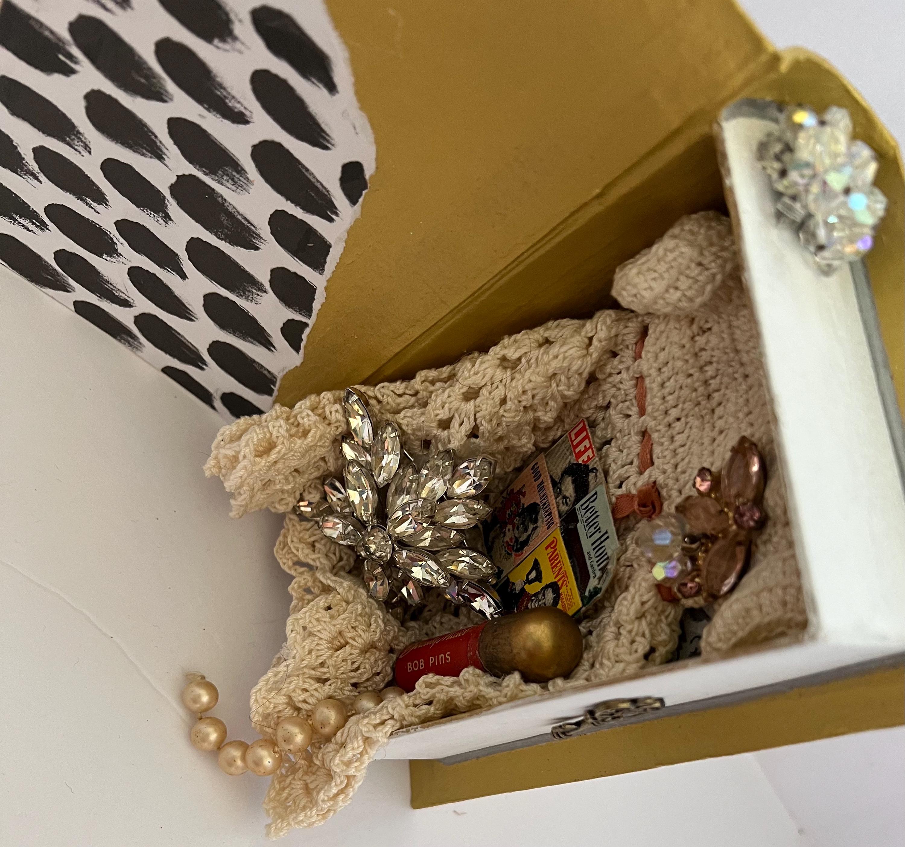 Assemblage Art, Shrine, Nicho, Shadow Box, Mixed Madia, Wall Art - Etsy