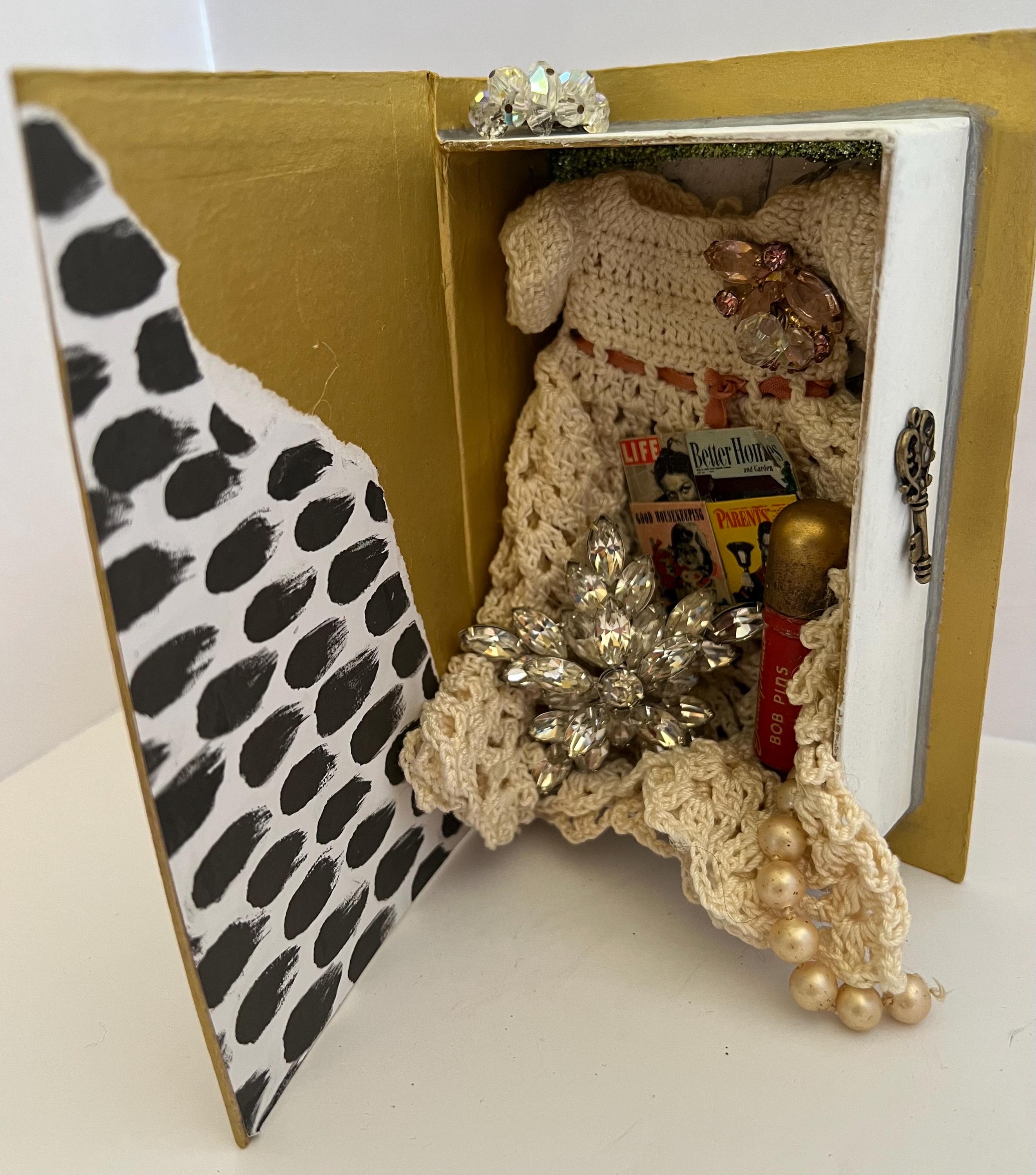 Assemblage Art, Shrine, Nicho, Shadow Box, Mixed Madia, Wall Art - Etsy