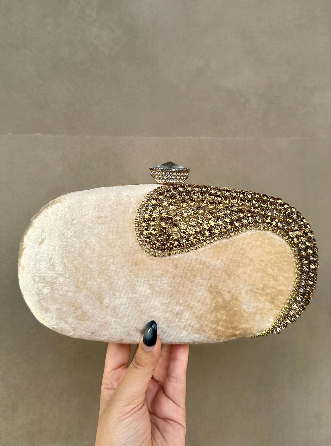 KAVI Beige Gold Clutch Purse With Gold Detailing, Hard Gold Clutch ...