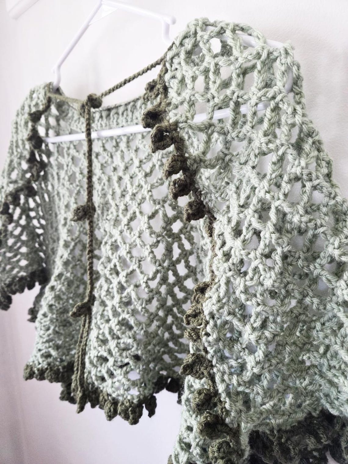 Crochet Pattern: Leafy Capelet - Beginner-friendly Cottagecore ...