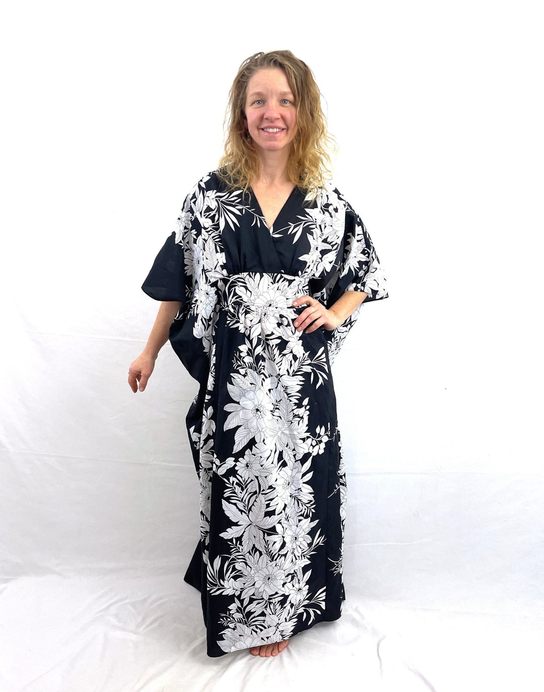 Vintage Mumu Hawaiian Hawaii Black White Dress - Hilo Hatties - Etsy