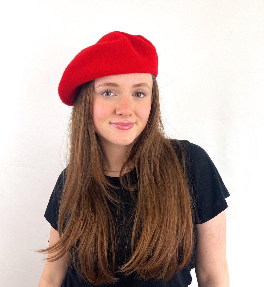 Vintage Red Wool Beret Hat - Made in Romania - Etsy