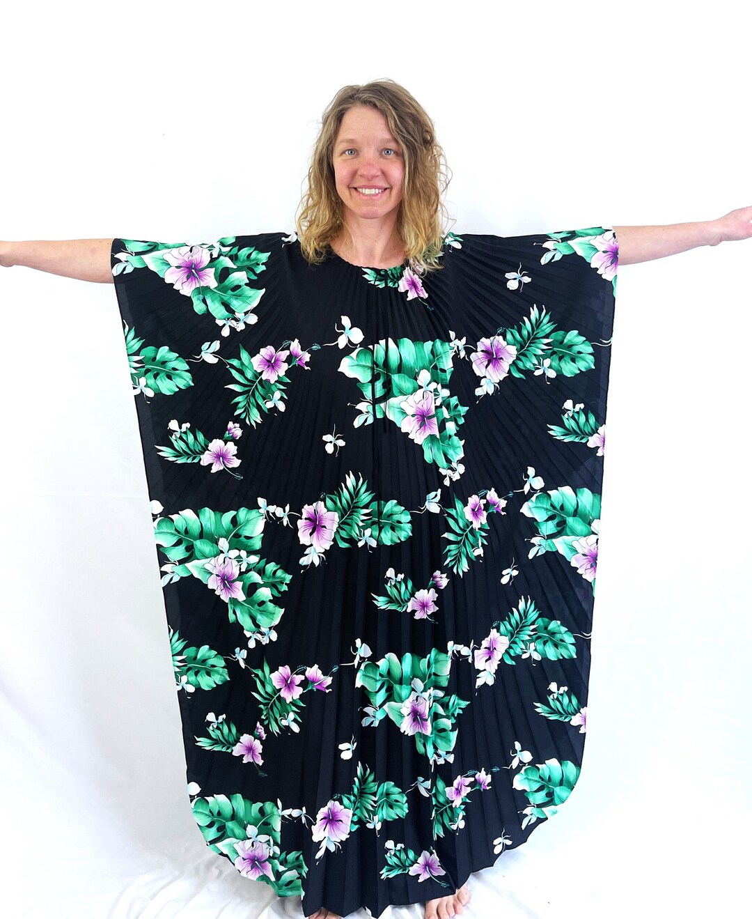Vintage Pleated Mumu Caftan Pleated Tropical Vacation Hawaii Dress ...
