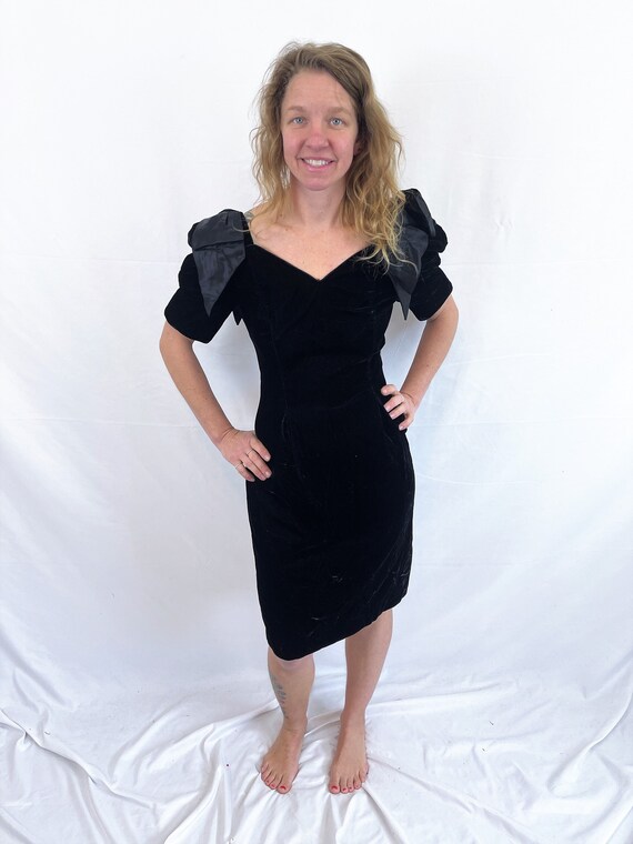 vintage 1980s Filigree dress, black, sequin, silk - Gem