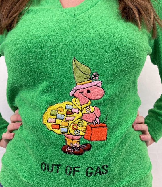 Vintage 1970s 1980s Green Embroidered Terry Cloth Pul… - Gem