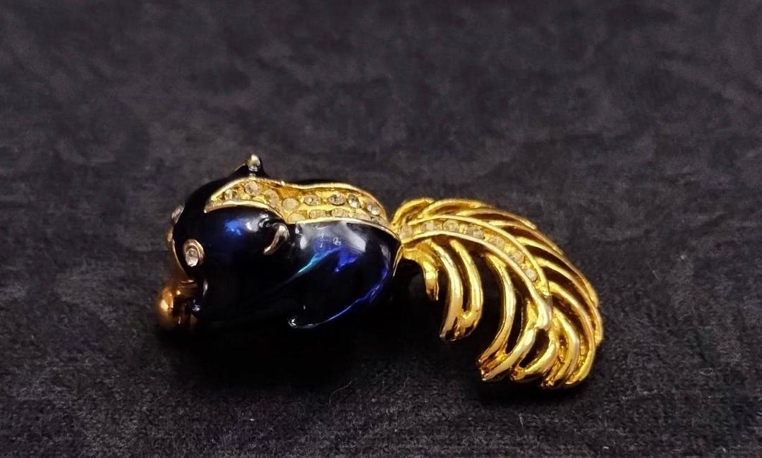 Enamel and Crystal Skunk Brooch Unmarked - Etsy