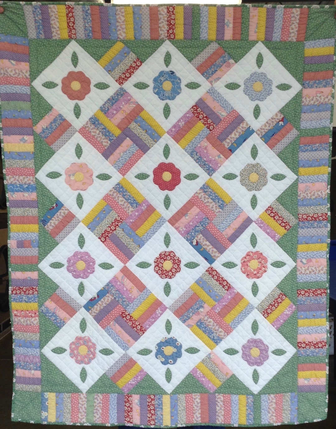 Posies in the Fencerow Quilt Pattern, PDF Version - Etsy