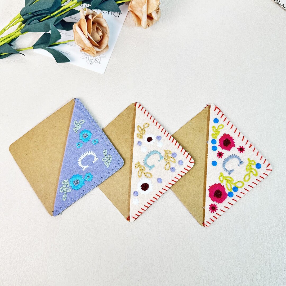 Personalized Felt Triangle Page Stitched Corner Bookmark, Christmas ...
