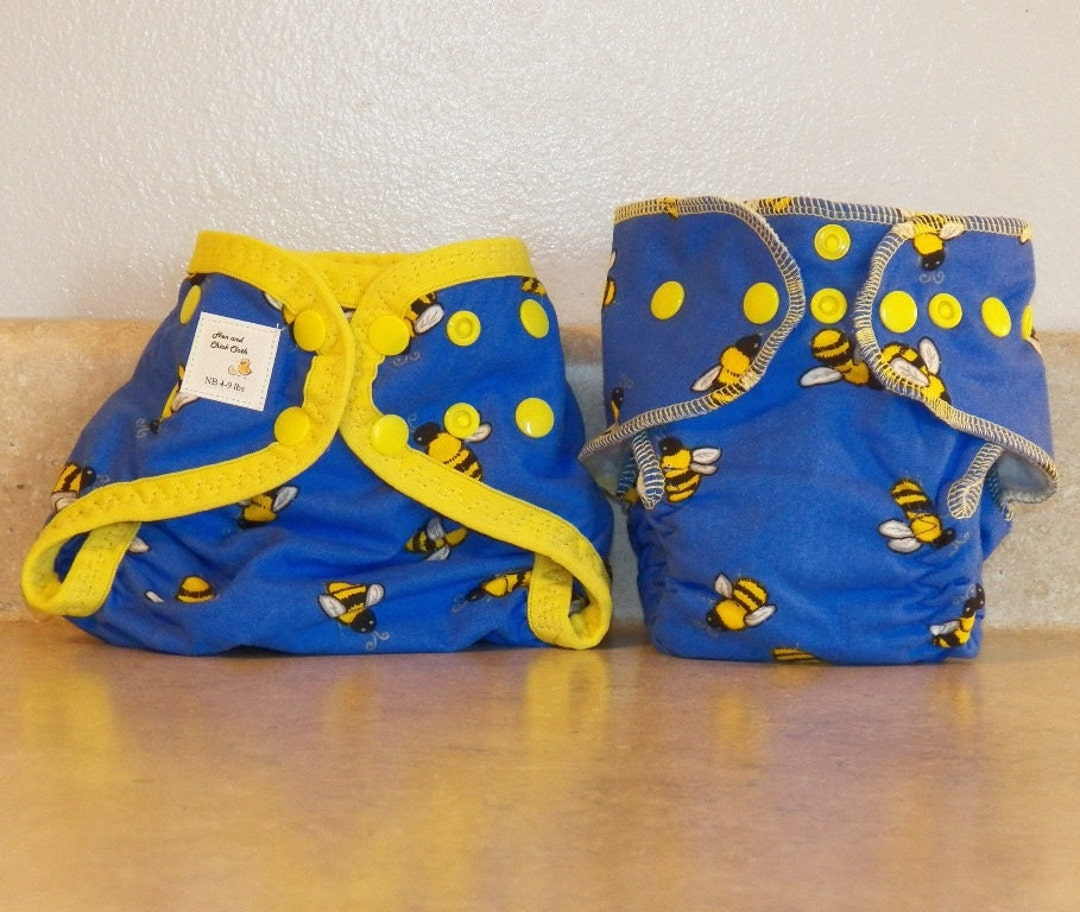 Newborn Cloth Diaper & Diaper Cover Set- 4 to 9 Pounds- Bumble Bees on ...