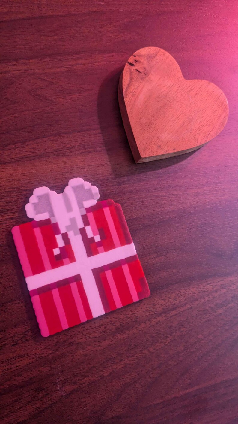 Present Box Perlers - Seasonal Crafts for the Holidays - Etsy