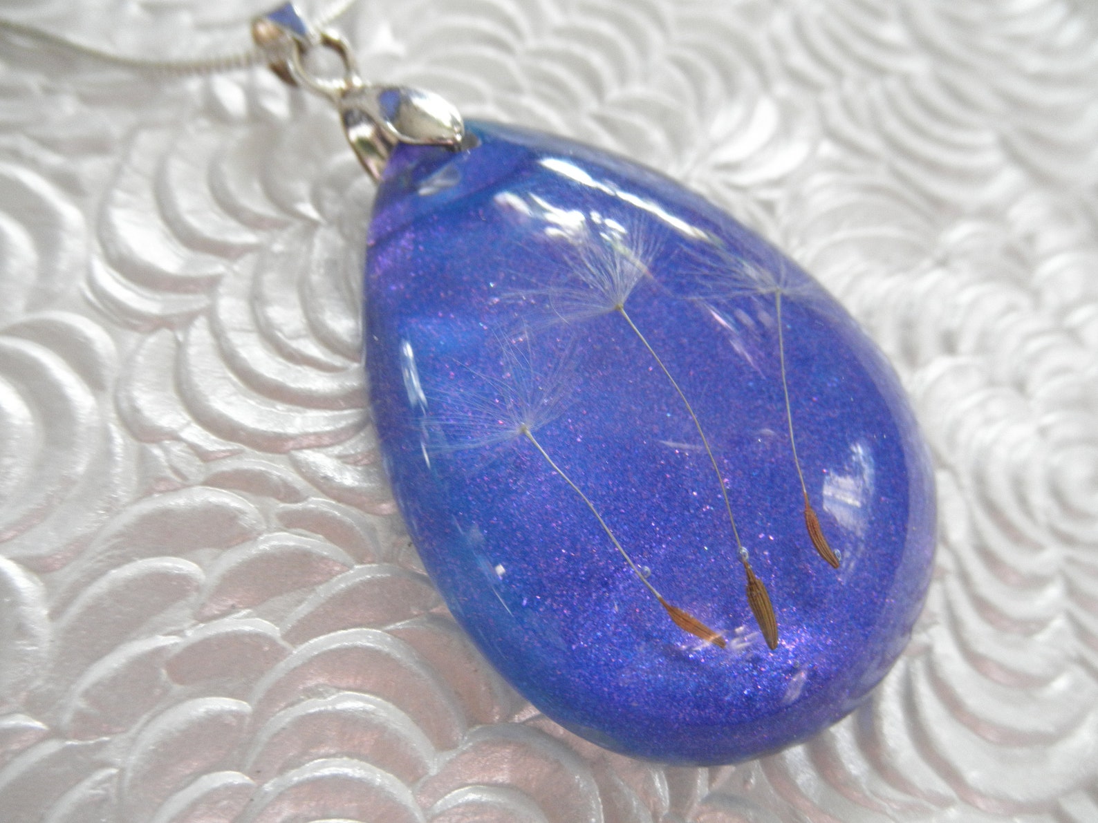 3 Wishes-3 Dandelion Seeds Encased In Glass Teardrop | Etsy