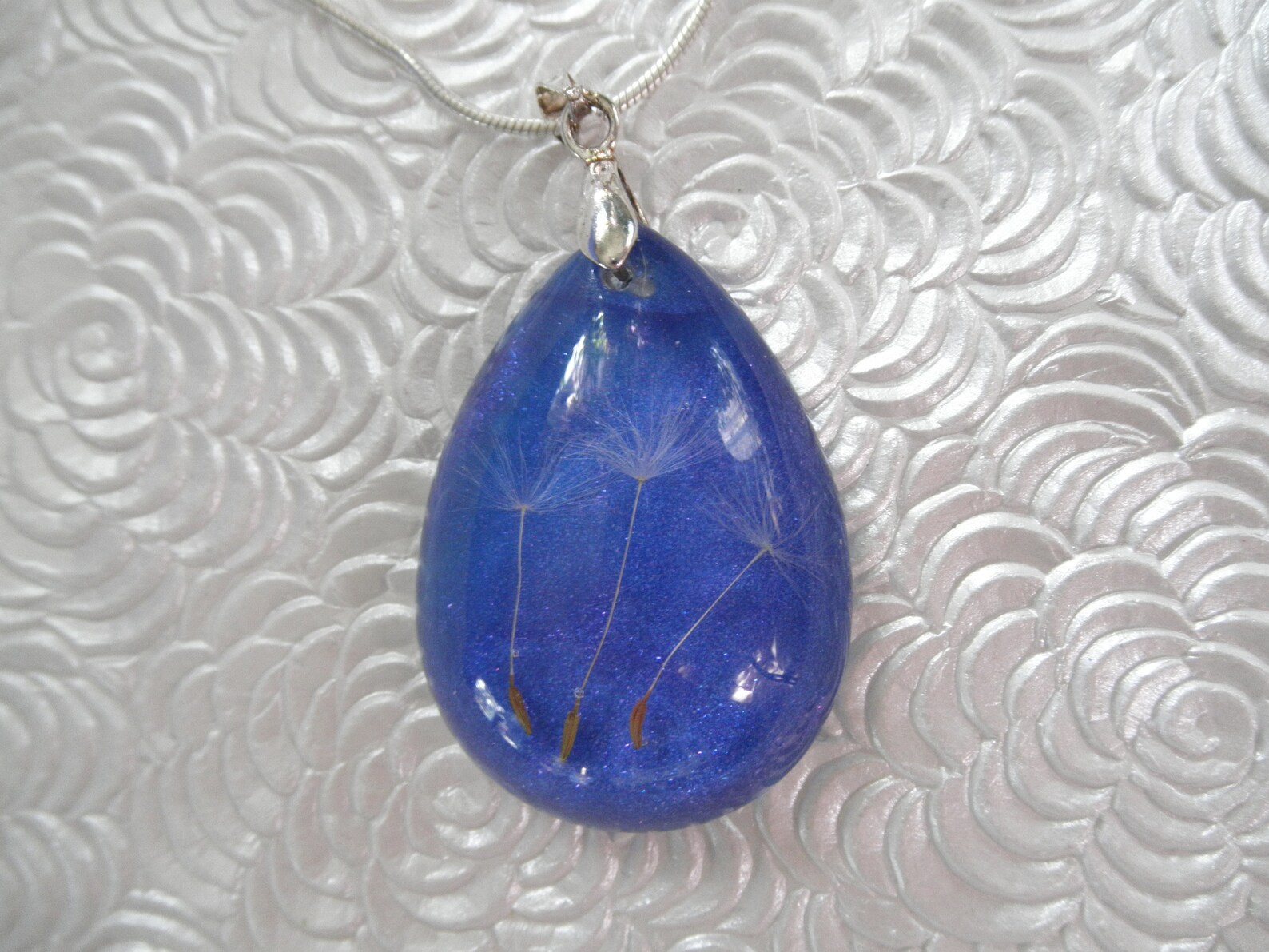 3 Wishes-3 Dandelion Seeds Encased In Glass Teardrop | Etsy