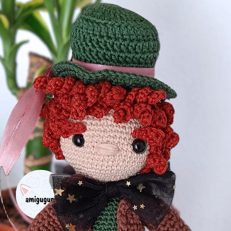 Mad Hatter Amigurumi Crochet Pattern DIY Digital PDF in English and Spanish. Alice in Wonderland ...