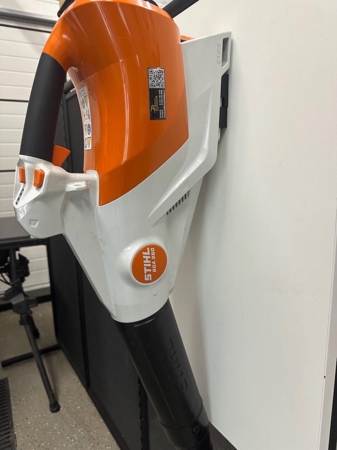 STIHL BGA 250 Leaf Blower Wall Mount, Garage Organization, Holder - Etsy