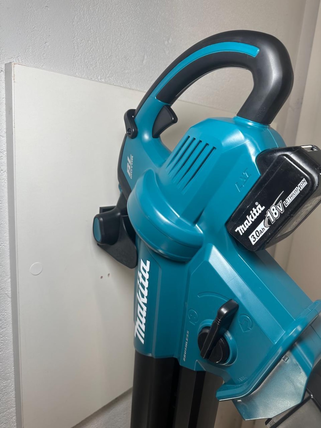 Makita DUB187 Wall Mount, Leaf Blower Storage - Etsy