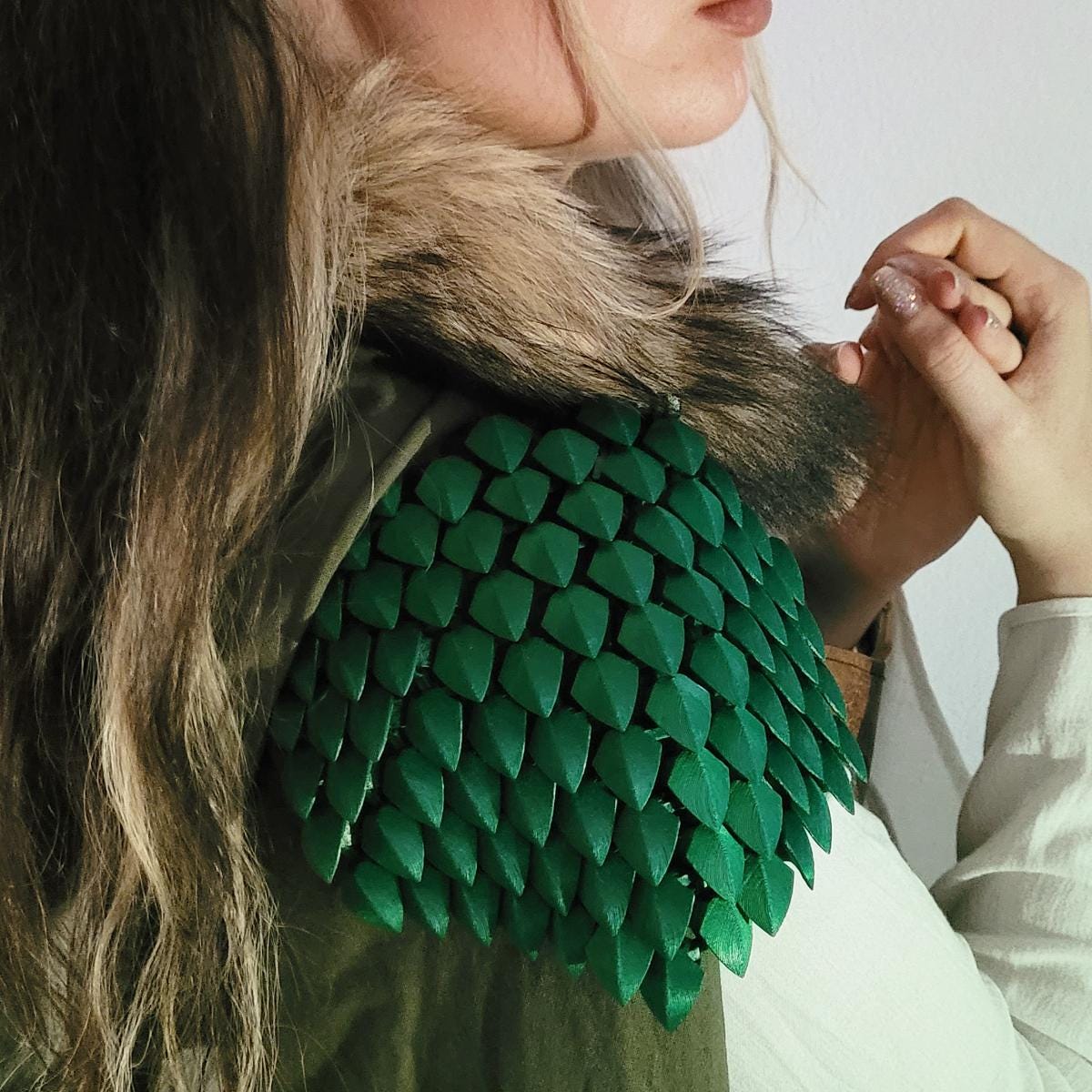 Flexible 3D Printed Articulated Scalemail Shoulder Armor DIGITAL FILE ...