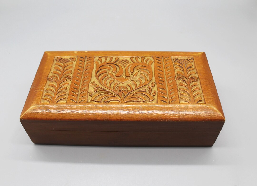 Hand-engraved Wooden Box - Vintage Keepsake Box - Wooden Jewelry Box ...